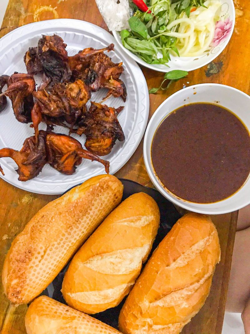 Top 5 Địa chỉ bán cút chiên bơ ngon nhất TP.HCM - Top Chuẩn